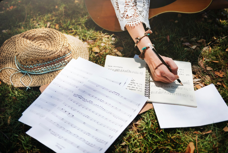 Writing Songs Made Easy: A Guide for Beginners